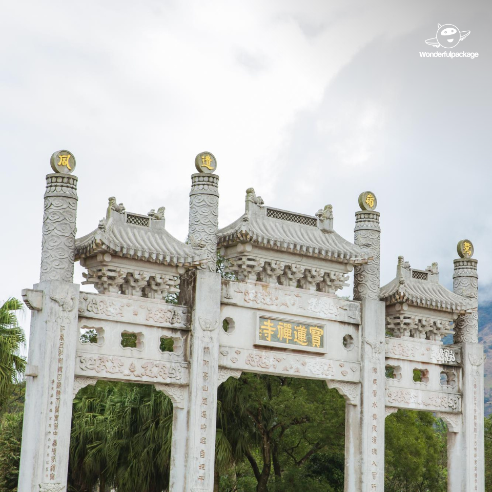 วัดพระใหญ่แห่งเกาะลันเตา Polin Monastery
